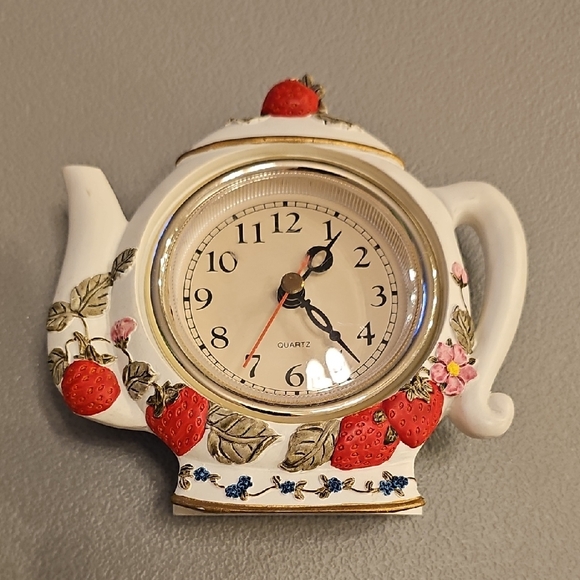 quartz | Accents | Cottagecore Strawberry Teapot Clock White And Red ...